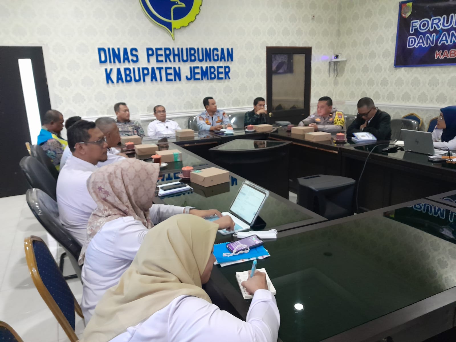Dinas Perhubungan Kabupaten Jember Lanjutkan Uji Coba Rekayasa Lalu ...